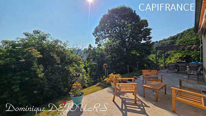 Maison à vendre - Issamoulenc - 5 pièces - 4 chambres