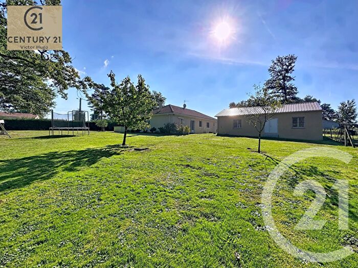 Maison à vendre - Rilhac-Rancon - 2 pièces - 4 chambres