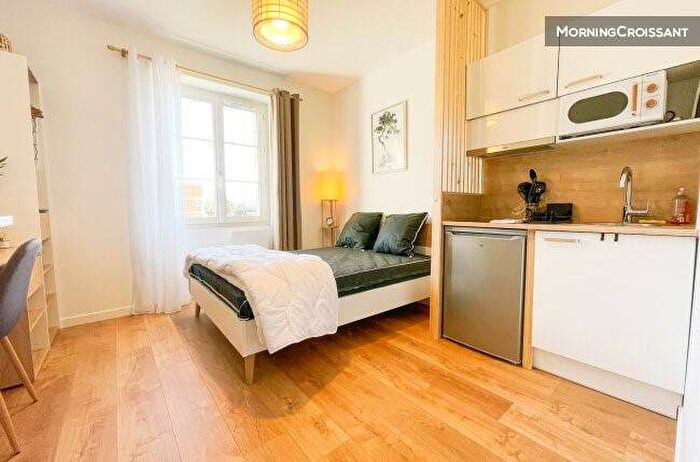 Appartement à louer - Nord Est, Saint-Martin-le-Vinoux - 1 pièce