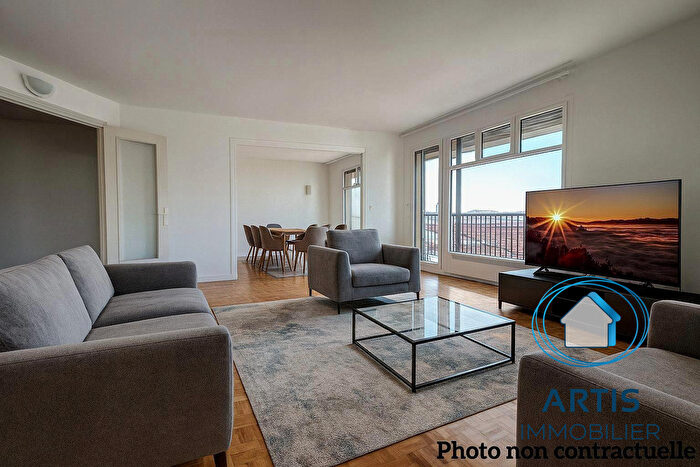 Appartement à vendre - Saint-Jean-de-Luz, Centre-ville - 3 pièces - 2 chambres