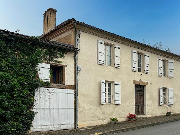 Maison à vendre - Bassoues - 6 pièces - 3 chambres