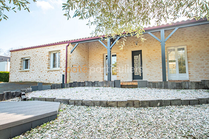 Maison à vendre - Les Clouzeaux - 6 pièces - 4 chambres