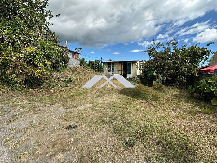 Maison 2 pièces à Le Tampon, Trois Mares-les Hauts, à vendre