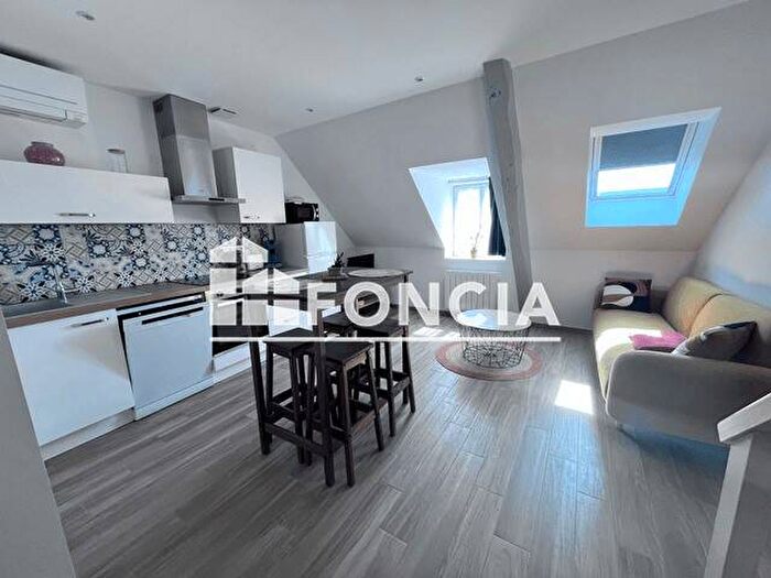 Appartement à louer - Centre Ville-Cathédrale-Marché-Grande Île-Clos Godet, Meaux - 2 pièces - 1 chambre