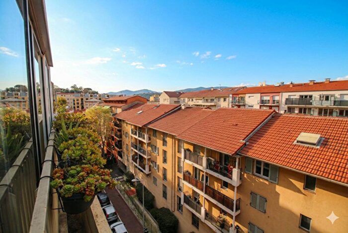 Appartement à vendre - Nice, Riquier - 3 pièces - 2 chambres