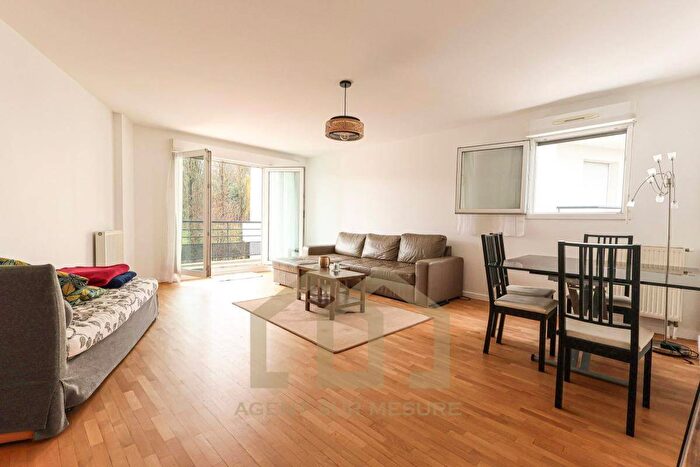 Rosny-sous-Bois : Appartement 4 pièces à louer