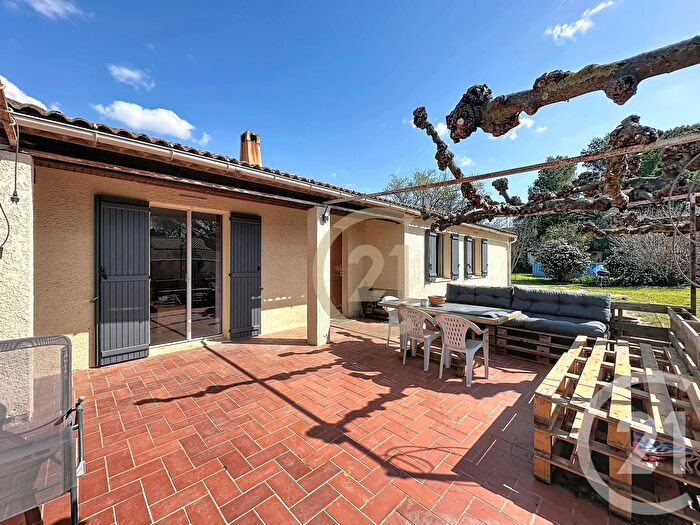 Maison à vendre - Remoulins - 5 pièces - 3 chambres