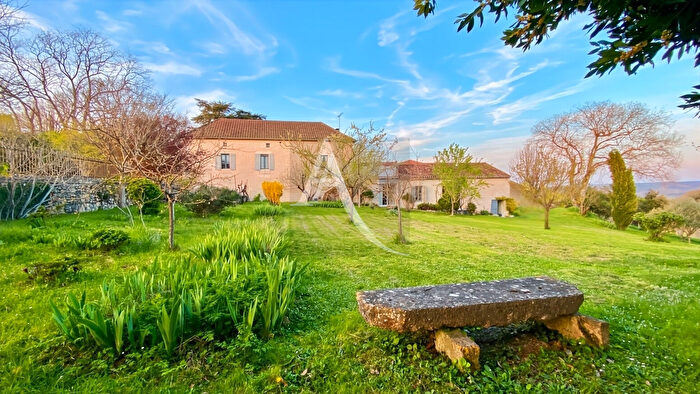 Maison à vendre - Sérignac - 7 pièces - 4 chambres