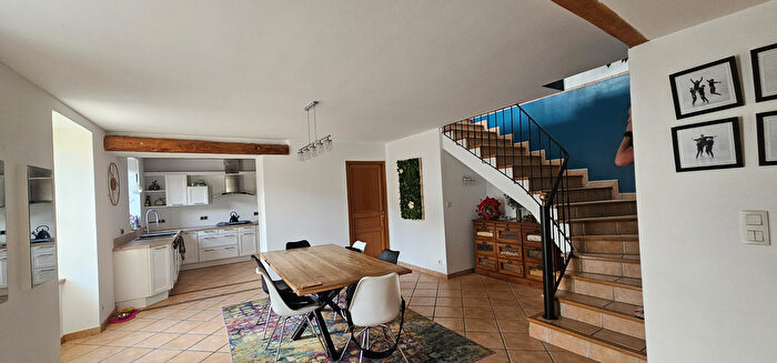 Maison à vendre - Étoile-sur-Rhône - 6 pièces - 4 chambres