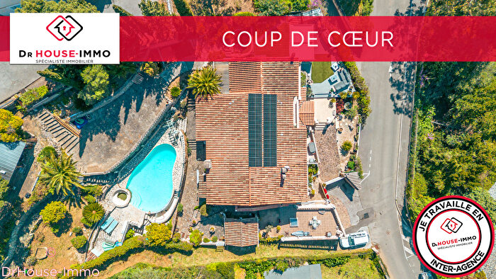 La Croix-Valmer : Maison 12 pièces à vendre