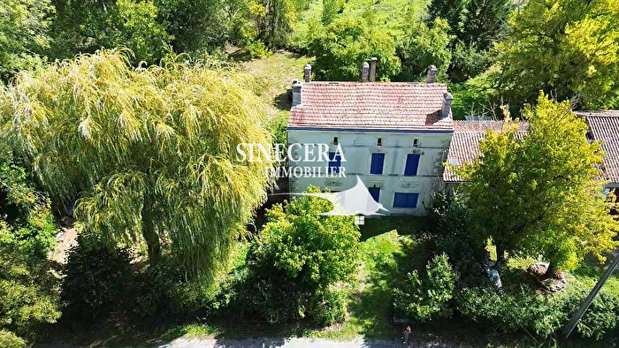 Maison 10 pièces à Bourg-du-Bost, à vendre