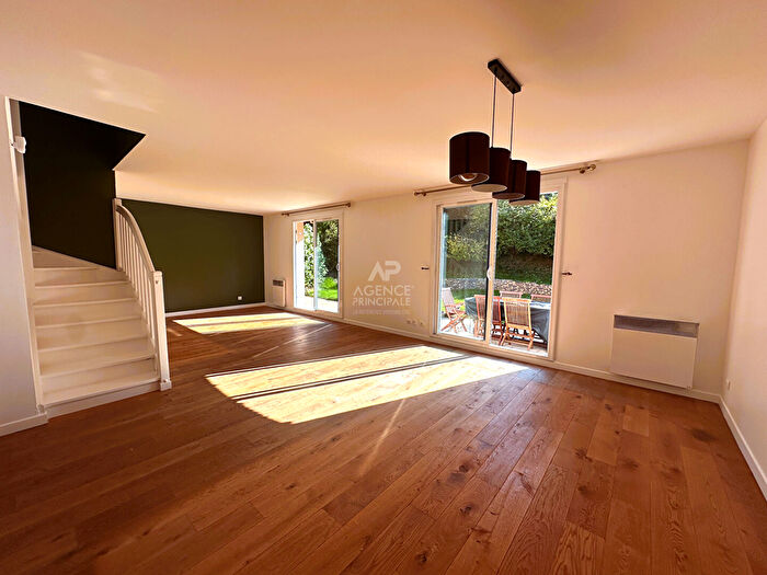 Maison à louer - Fourqueux - 7 pièces - 4 chambres