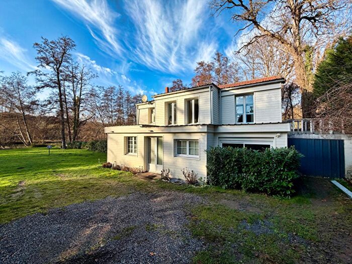 Maison à vendre - Bagneaux-sur-Loing - 5 pièces - 3 chambres