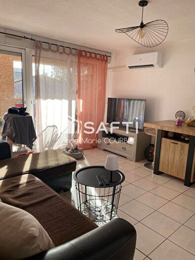 Appartement à vendre - Vias, Ville - 3 pièces - 2 chambres