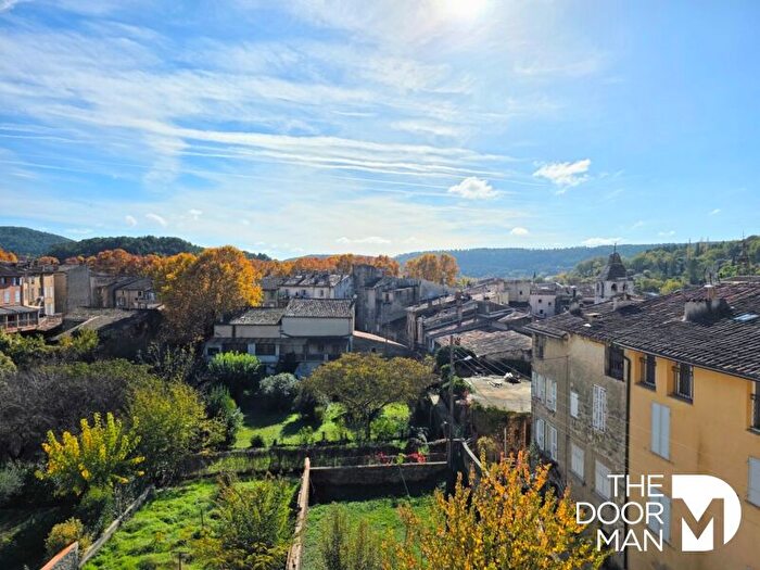 Salernes : Appartement 5 pièces à vendre