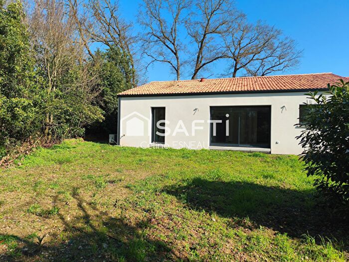 Maison à vendre - Saint-Philbert-de-Bouaine - 5 pièces - 3 chambres