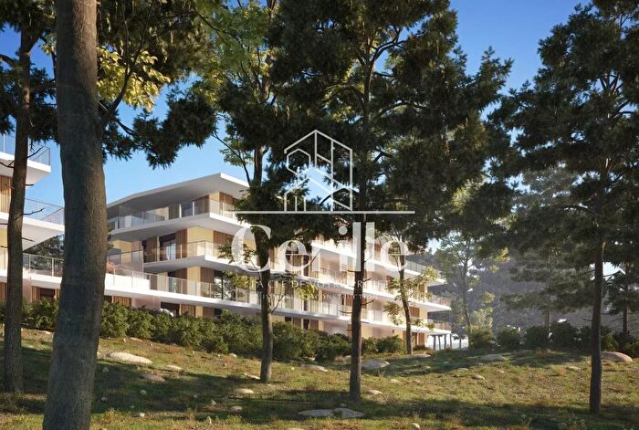 Appartement 4 pièces à vendre à Valbonne, Carbejaire, Haut-Sartoux, Pythagore, Sophia-Antipolis