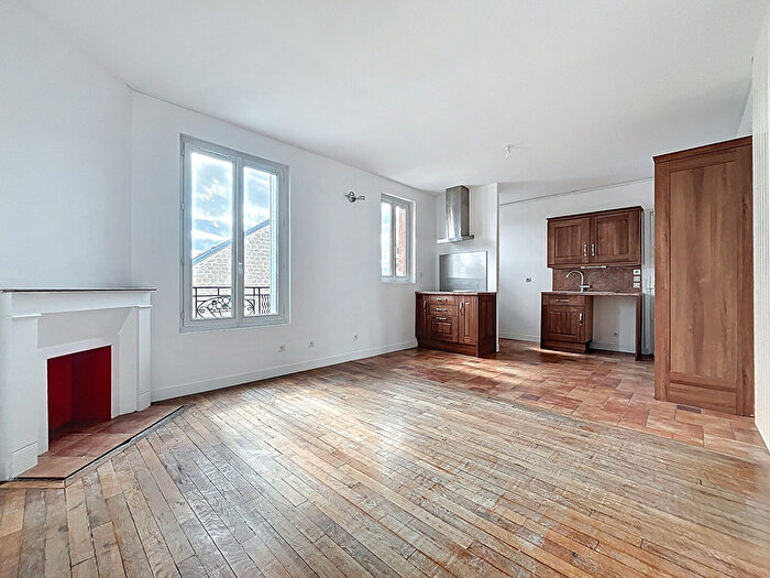 Appartement 4 pièces à Nanterre, Vieux Pont, à louer