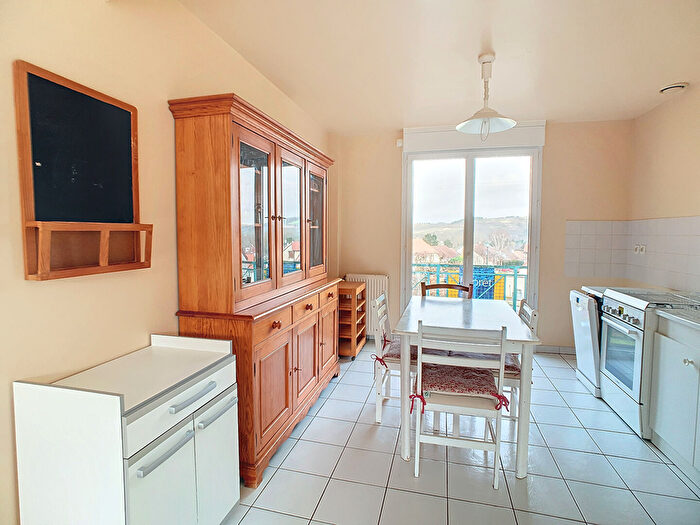 Maison 4 pièces à louer à Escolives-Sainte-Camille