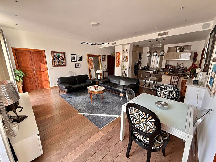 Appartement à vendre - Ajaccio, Citadelle - 4 pièces - 3 chambres