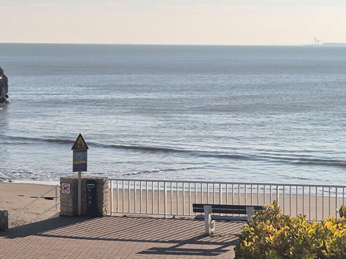 Maison à vendre - Royan, Pontaillac - 7 pièces - 5 chambres