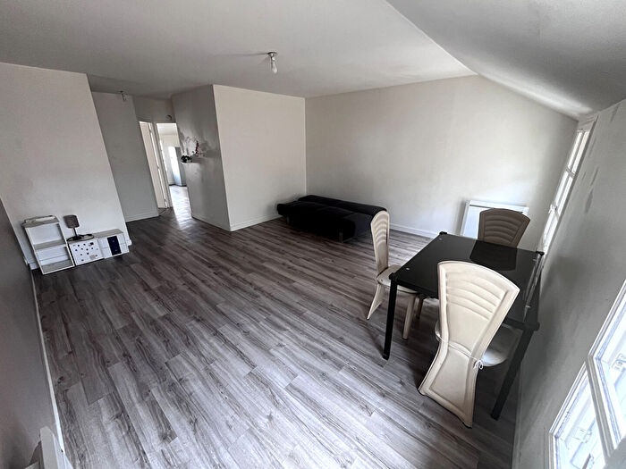 Appartement 2 pièces à Provins, Centre-ville, à louer