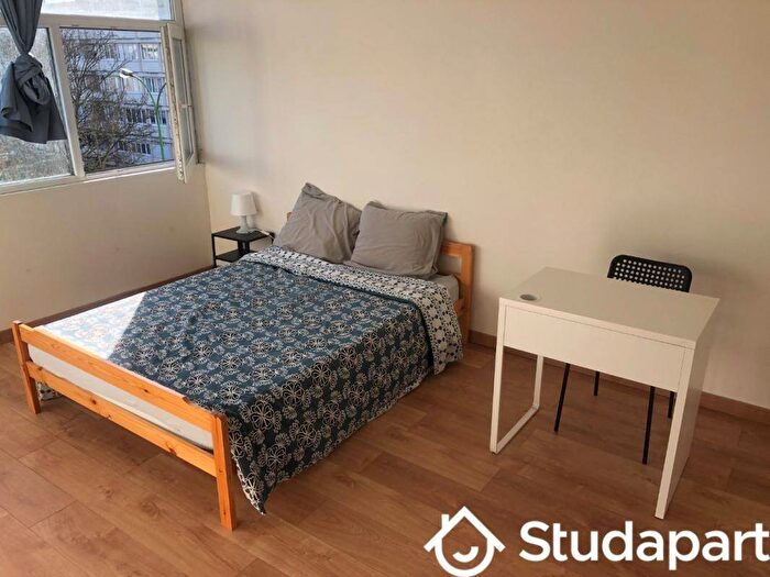 Appartement à louer - Mace, Saint-Étienne-du-Rouvray - 1 pièce - 2 chambres