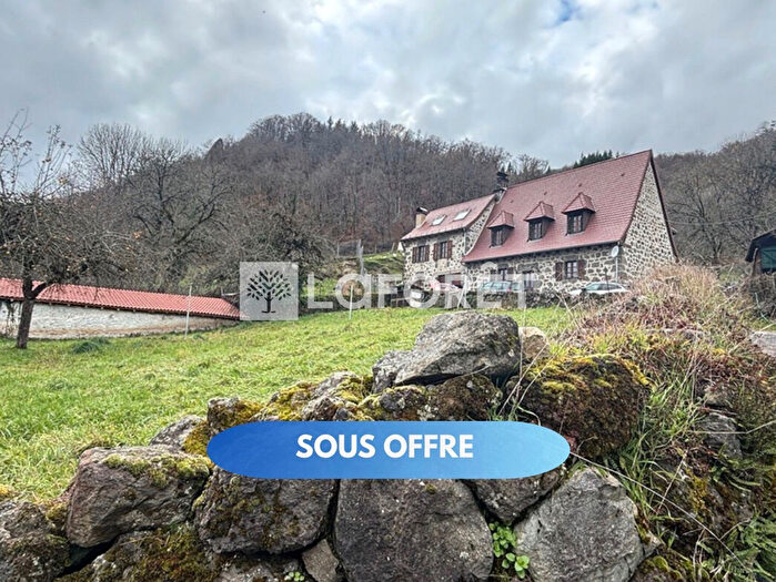 Maison à vendre - Velzic - 9 pièces - 7 chambres