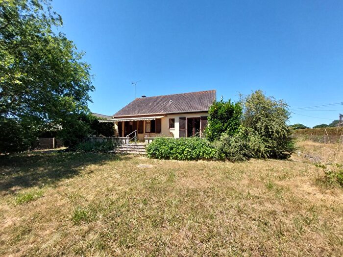 Mauves-sur-Huisne : Maison 3 pièces à vendre