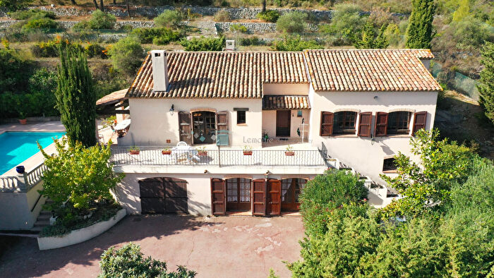 Maison à vendre - Le Tignet - 5 pièces - 4 chambres