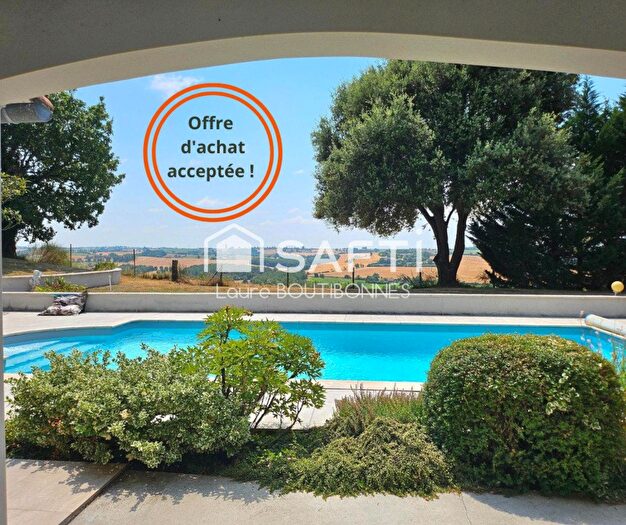 Maison 5 pièces à vendre à Saint-Sulpice-la-Pointe