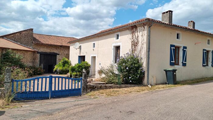 Maison à vendre - Abjat-sur-Bandiat - 4 pièces - 2 chambres