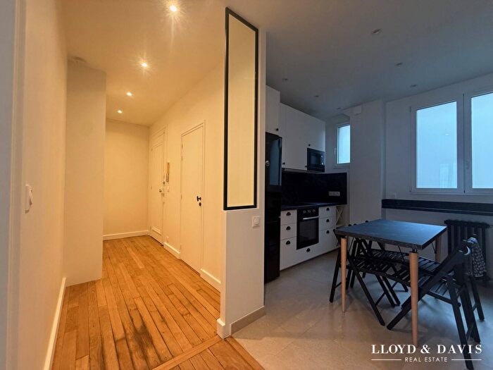 Appartement à louer - La Plaine des Sablons, Neuilly-sur-Seine - 2 pièces - 1 chambre