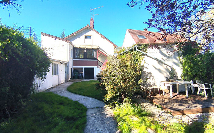 Maison 4 pièces à La Ferté-Alais, à vendre