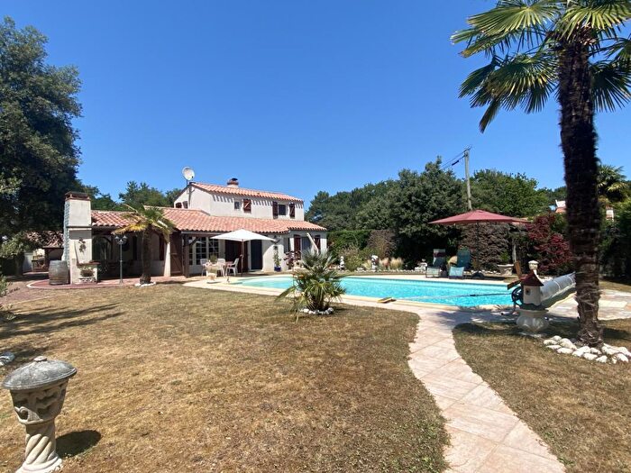 Jard-sur-Mer : Maison 5 pièces à vendre