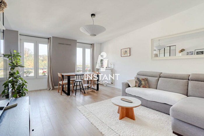 Appartement 4 pièces à vendre à Sèvres, Centre-ville, Cristallerie, Manufacture, Danton