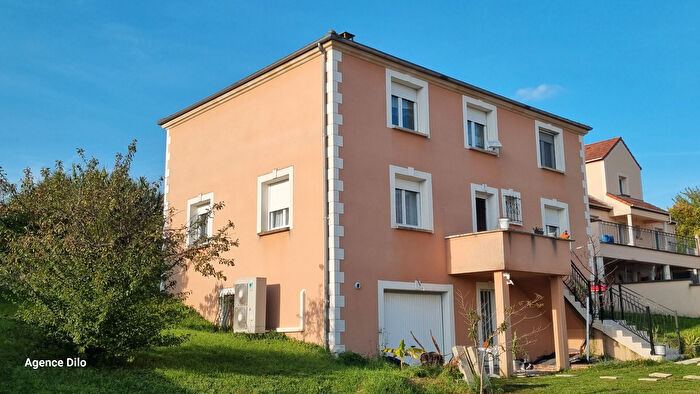 Maison à vendre - Saint-Florentin - 6 pièces - 5 chambres