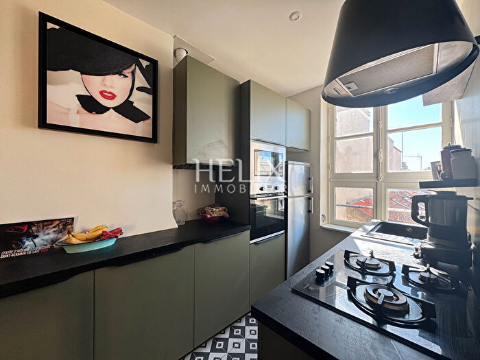 Appartement 3 pièces à Saint-Germain-en-Laye, Centre-ville, Quartiers forestiers, à vendre