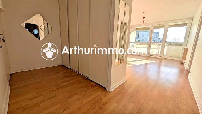 Appartement à vendre - Savigny-le-Temple, Plessis-le-Roi - 3 pièces - 2 chambres