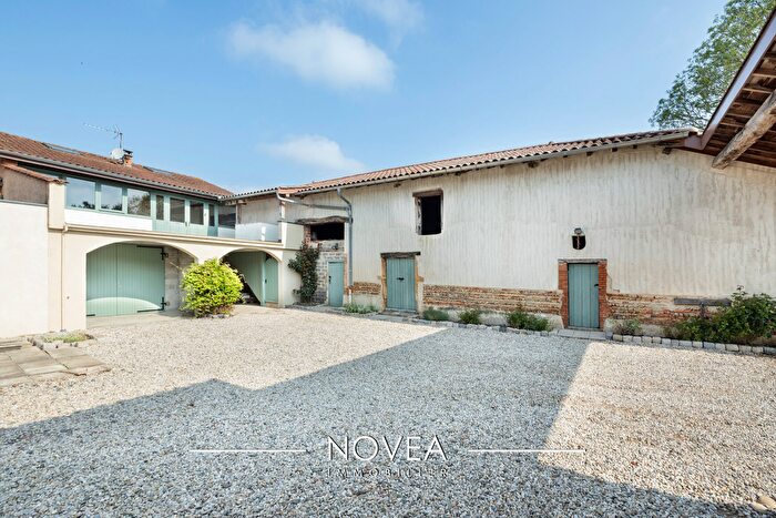 Maison à vendre - Monthieux - 4 pièces - 3 chambres