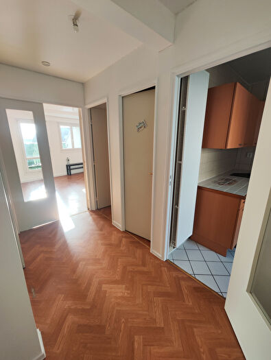 Appartement à louer - Le Mée-sur-Seine, Les Courtilleraies Nord - 3 pièces - 2 chambres