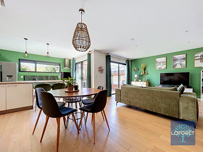 Les Sables-d'Olonne, Les Roses, Route du Château d'Olonne : Maison 4 pièces à vendre