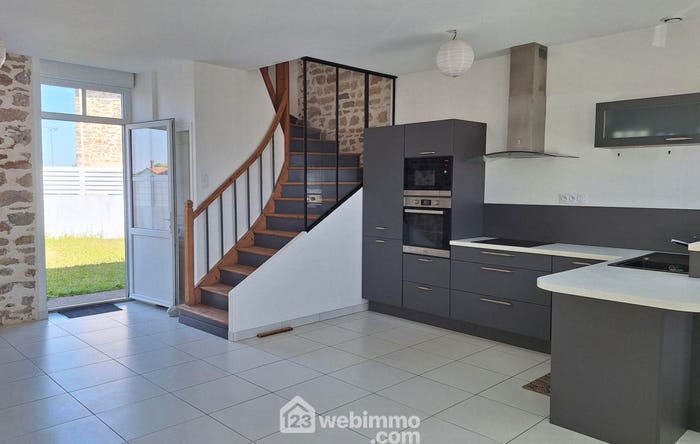 Maison 3 pièces à Avrillé, à vendre