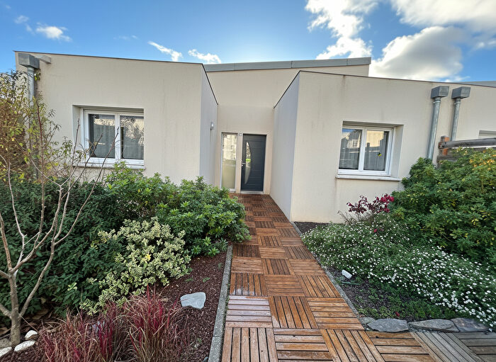 Maison à vendre - Écouflant - 4 pièces - 3 chambres