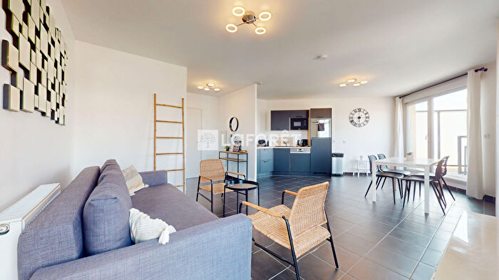 Villefranche-sur-Saône, Centre-ville : Appartement 2 pièces à vendre
