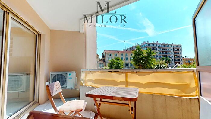Cagnes-sur-Mer, Centre-ville : Appartement 2 pièces à vendre