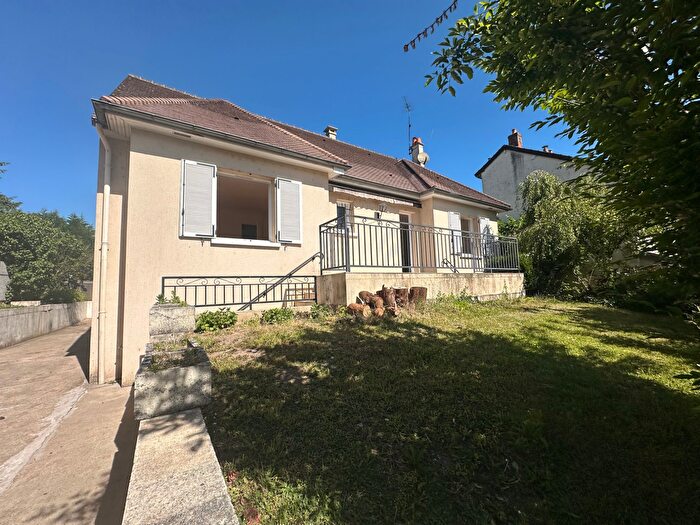 Maison à vendre - Gien, Centre-ville - 6 pièces - 5 chambres