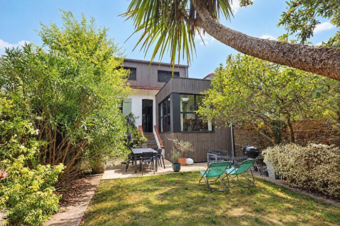 Maison 5 pièces à Nantes, Longchamp, Rond-Point de Rennes, Perverie, Américains, à vendre