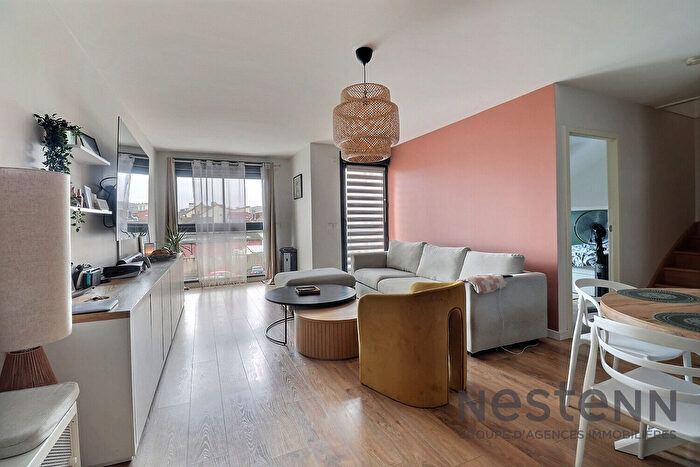 Appartement à vendre - Vaujours - 4 pièces - 3 chambres