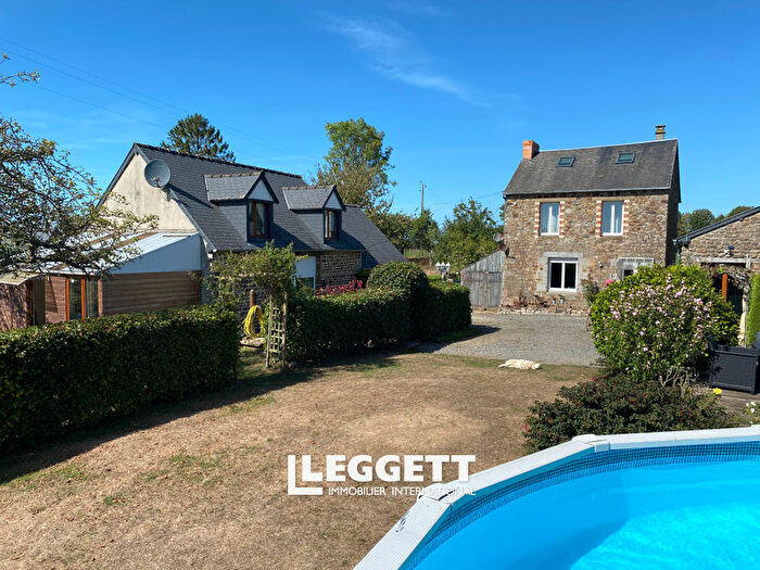 Isigny-le-Buat - Maison 9 pièces à vendre